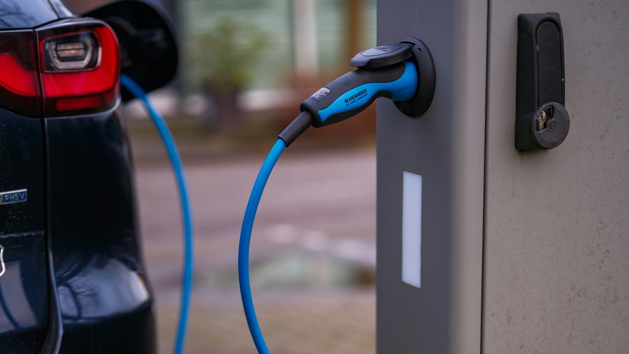 Solid-state EV batteries take a major leap forward in China