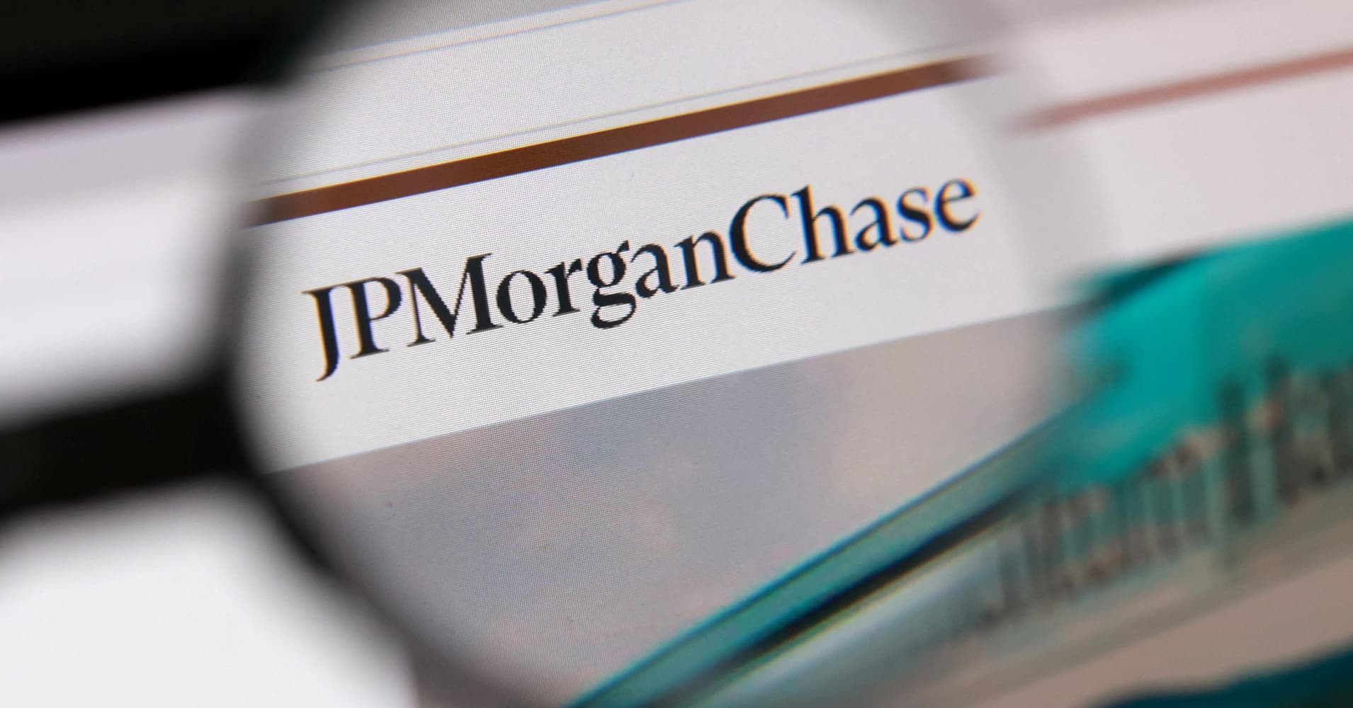JPMorgan Chase says banks could fight Trump credit card rate cap ...
