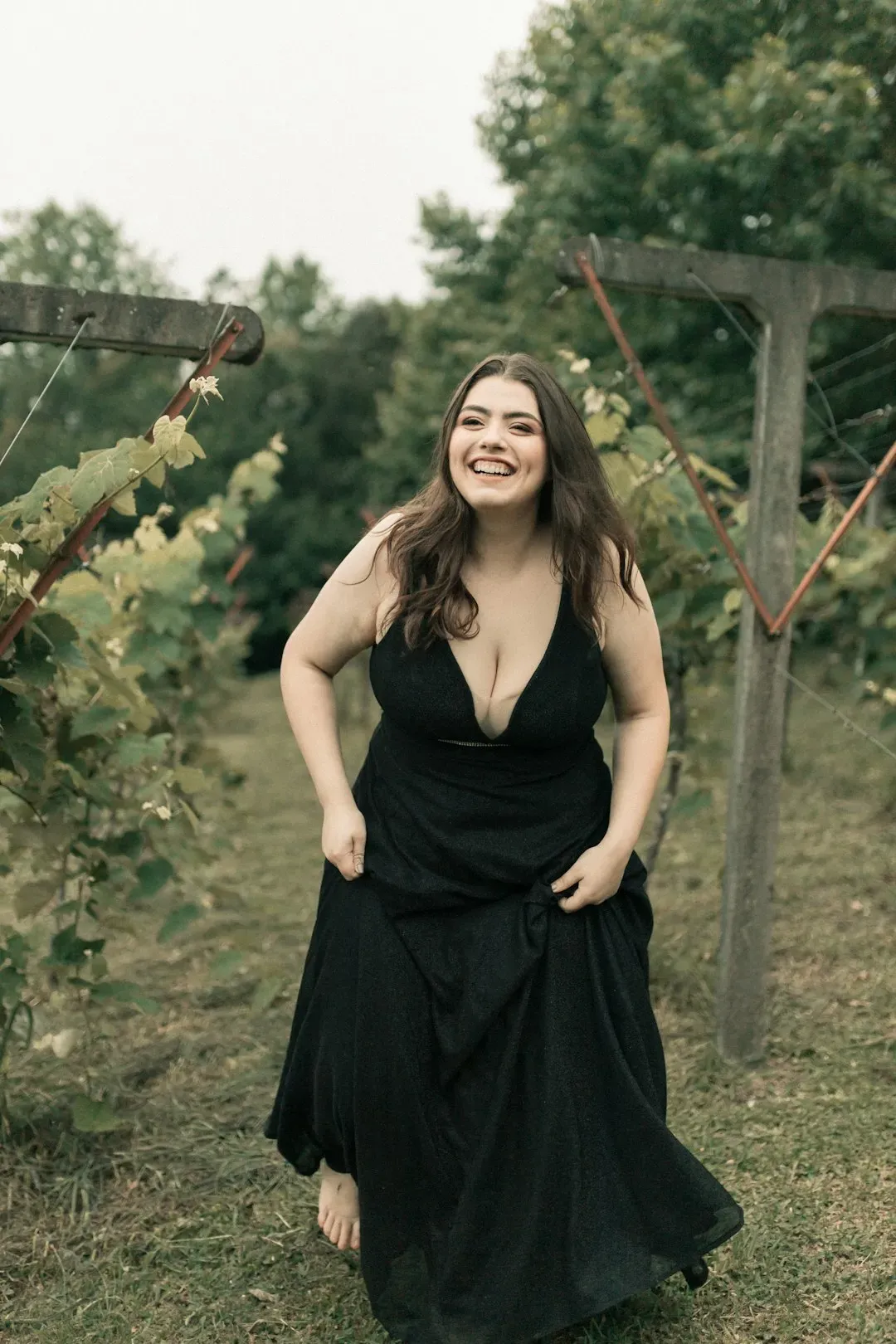 4 secrets curvy women use to handle dating app ghosting