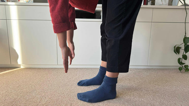 I'm wildly inflexible, but I trained myself to touch my toes with 30 ...