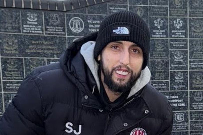 Dad dies after crash as 'devastated' family pay tribute