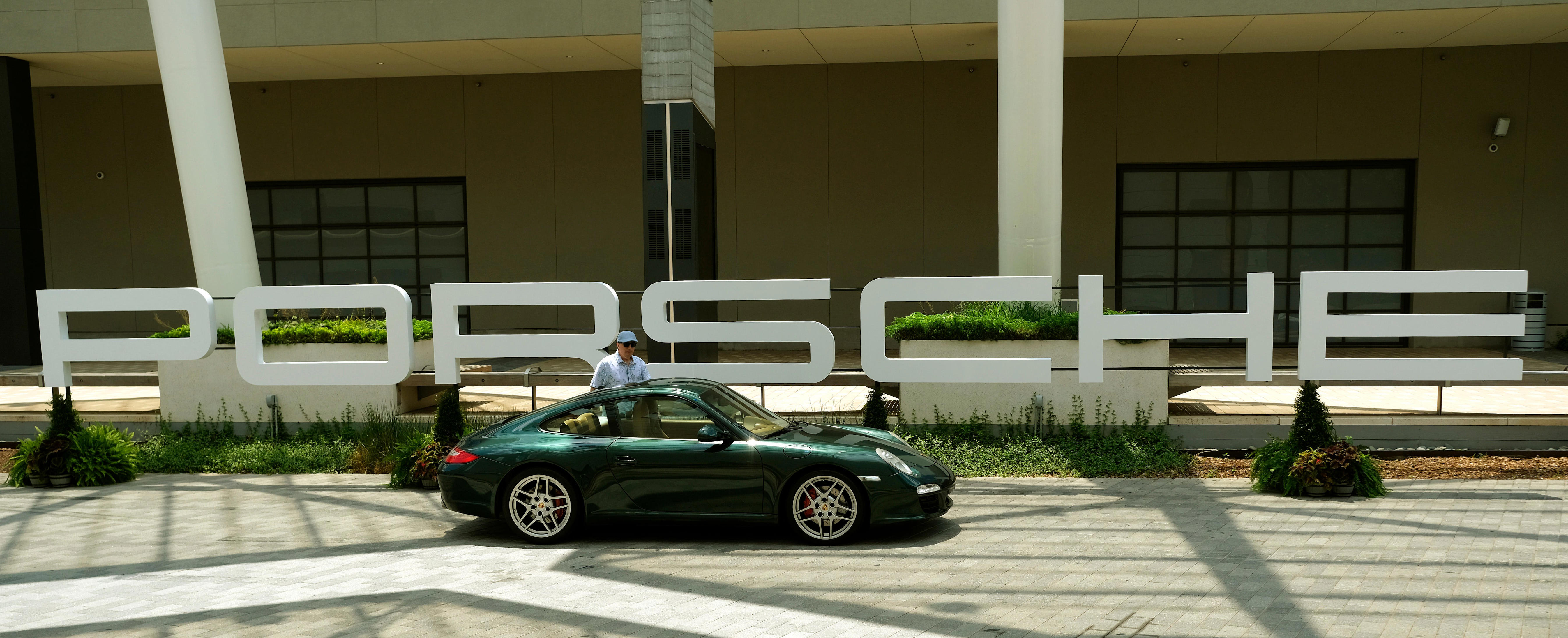 Porsche recalls more than 173,000 vehicles. See which models