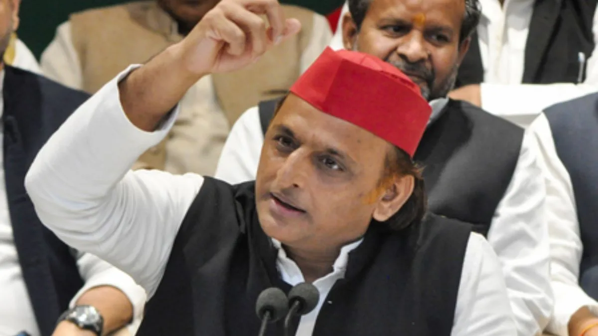 BJP govt plotting phase out MNREGA: Akhilesh Yadav