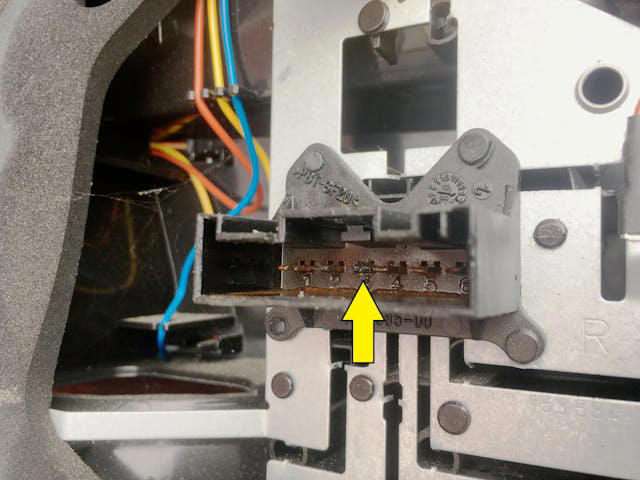 The illuminating BMW E39 taillight hack