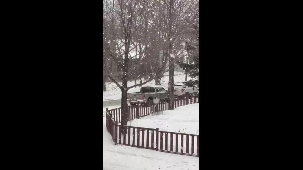Massive snowflakes blanket residential street in Duluth, Minnesota ...