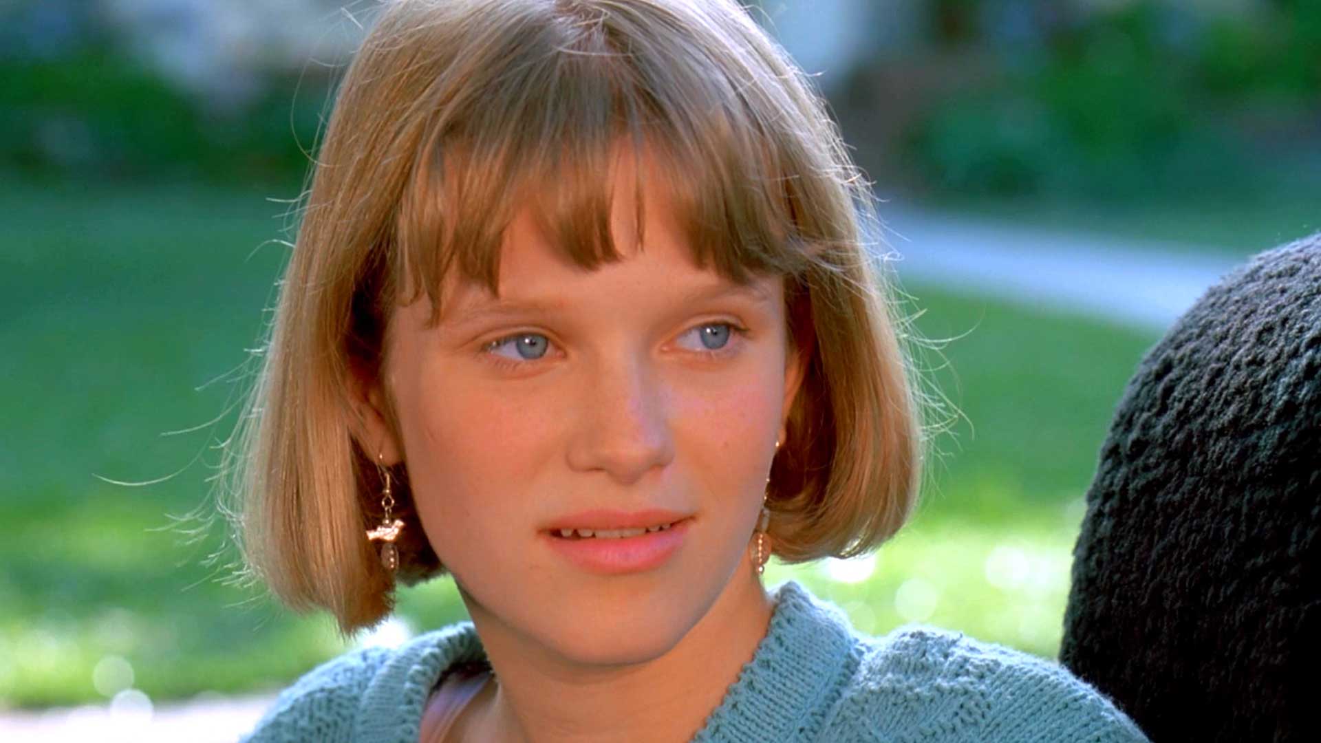 Nicholle Tom looks beautiful 34 years after Beethoven made her a child star