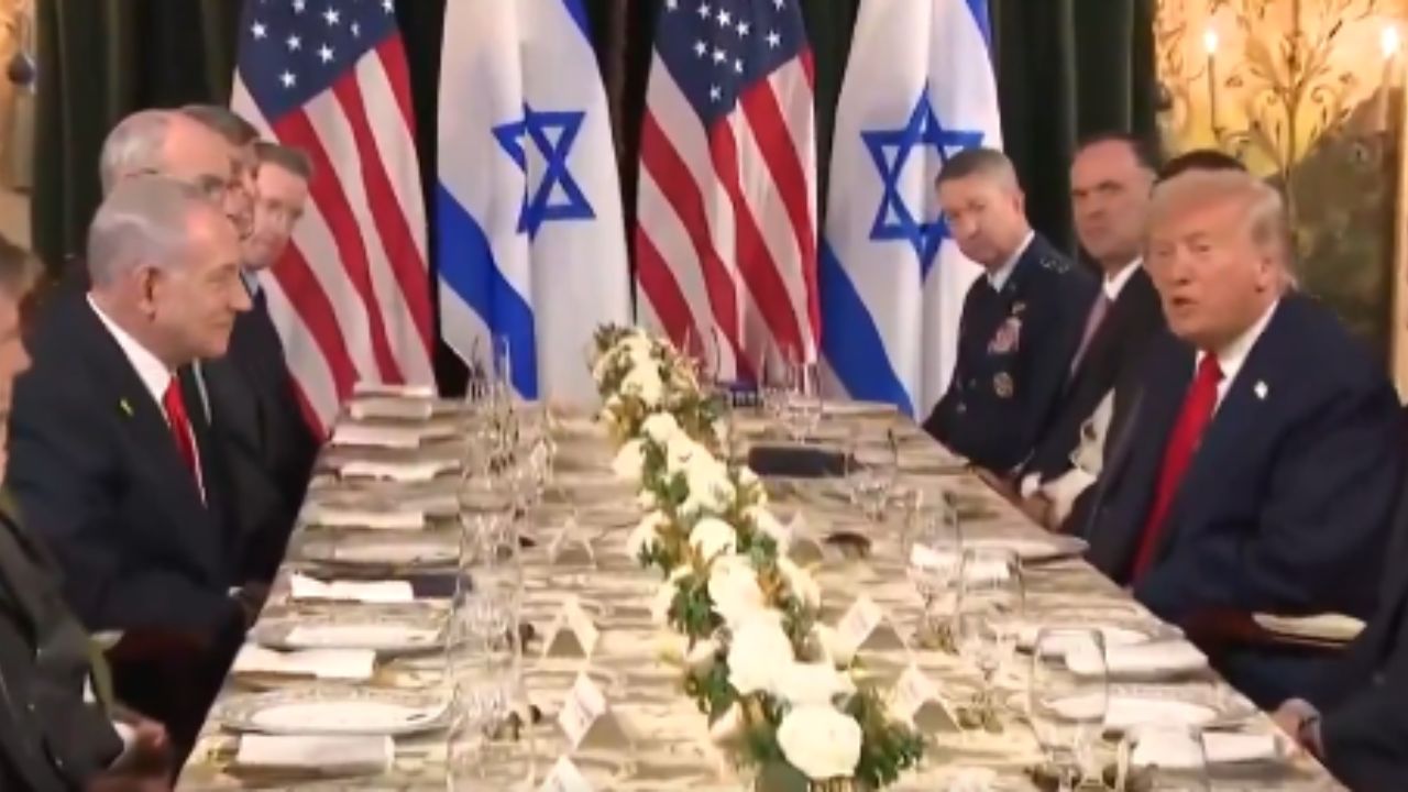 Camera catches Trump complaining to Netanyahu about not being chosen ...