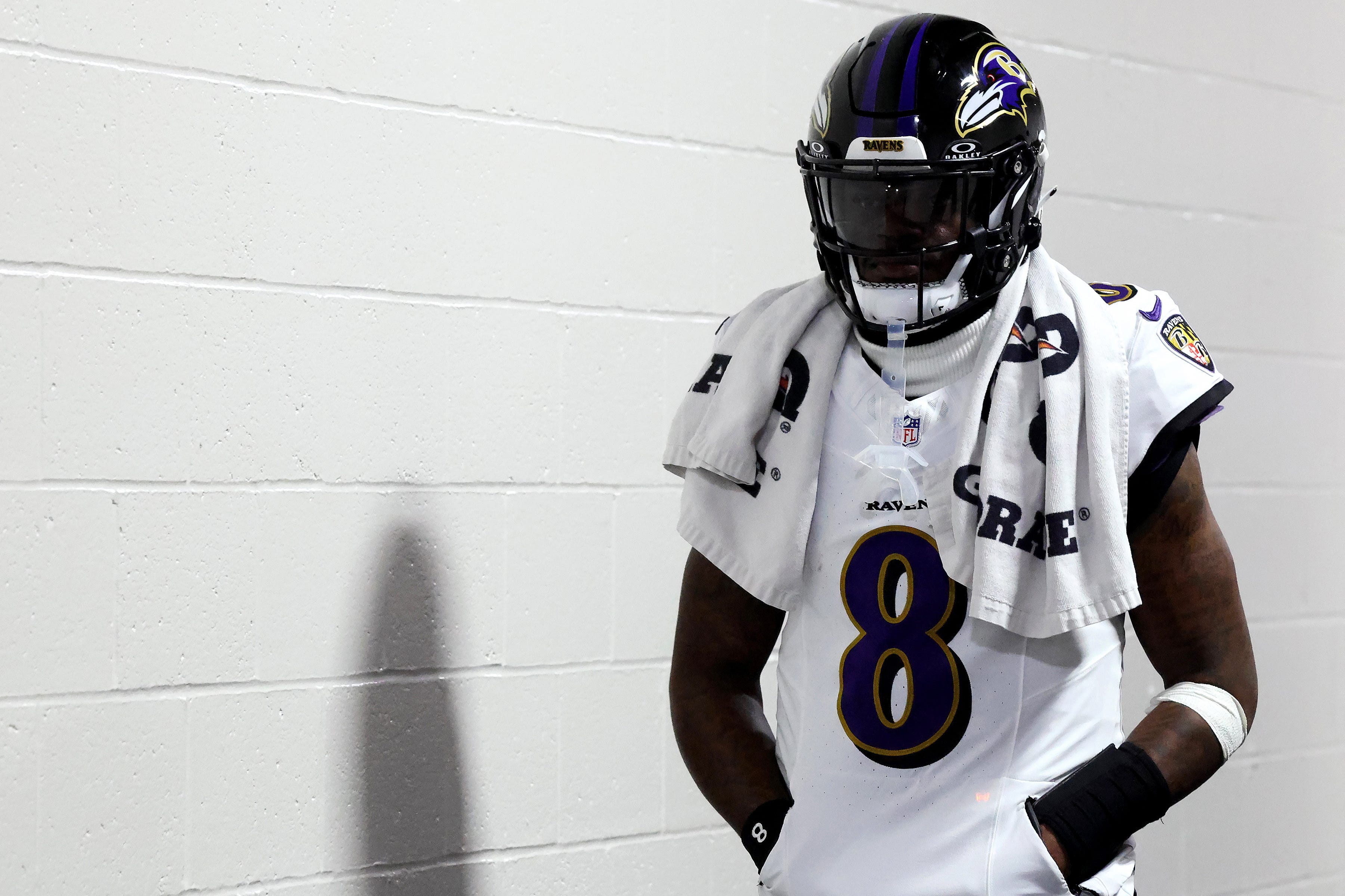 Lamar Jackson, Baltimore Ravens' rocky season ends in fitting fashion