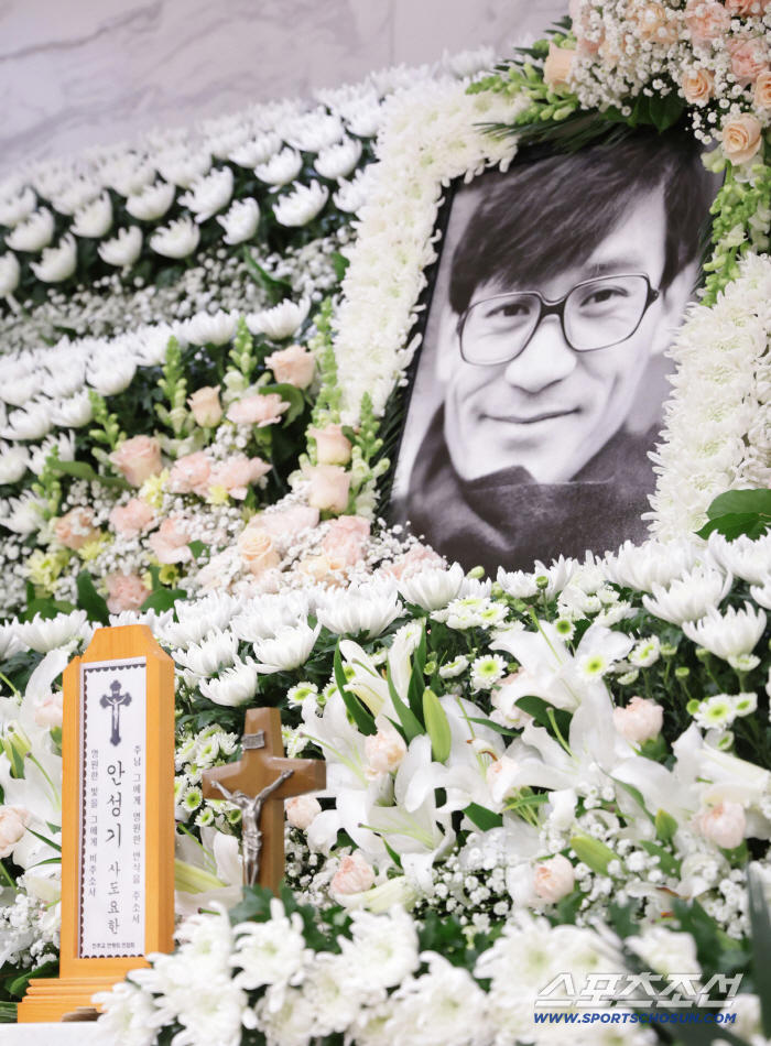 Kwon Sang-woo, senior Ahn Sung-ki's sad news made you feel a lot of ...