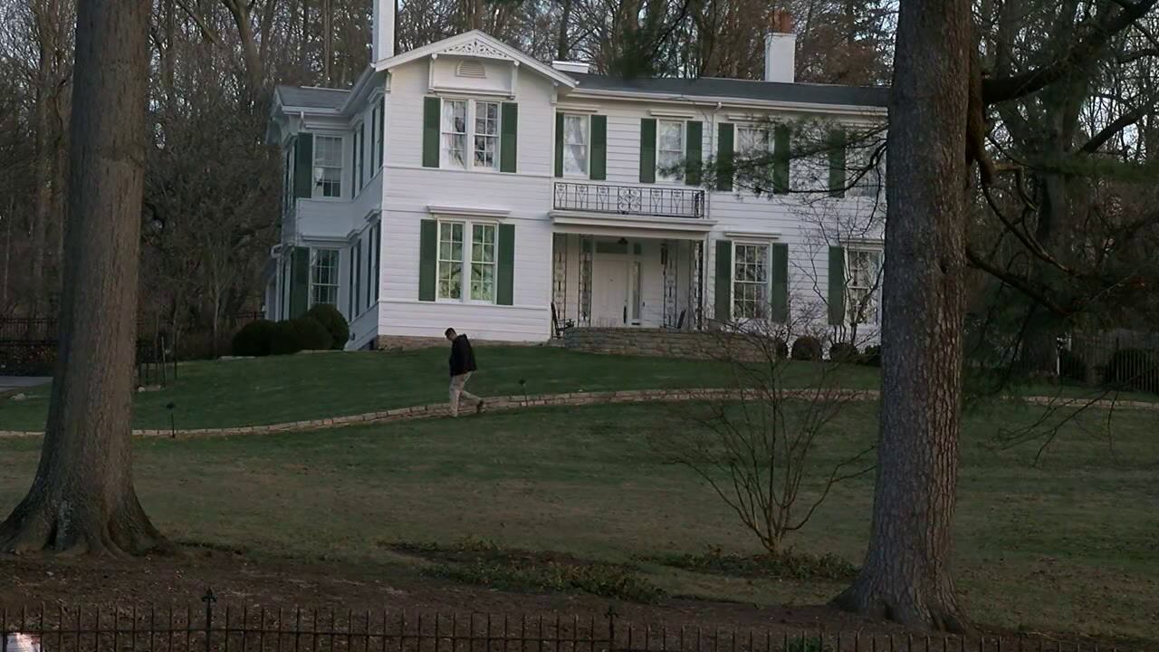 Suspect in custody following property damage to JD Vance’s Cincinnati home