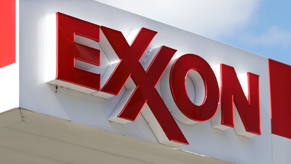Exxon Mobil shares jump 5% in pre-market trade on NYSE after Donald ...