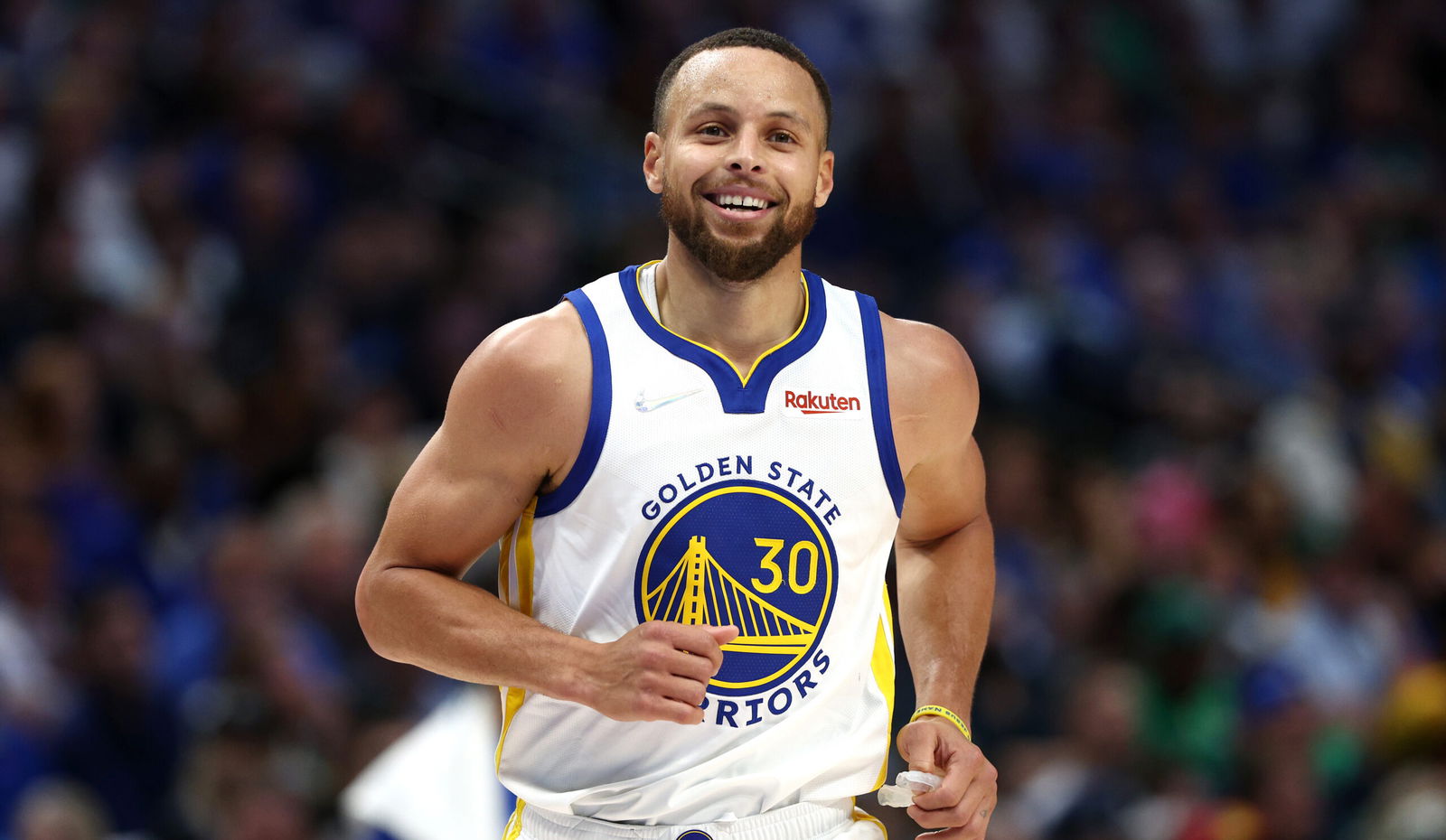 Legacy hoops! Steph, Dell Curry set record for most combined games by ...