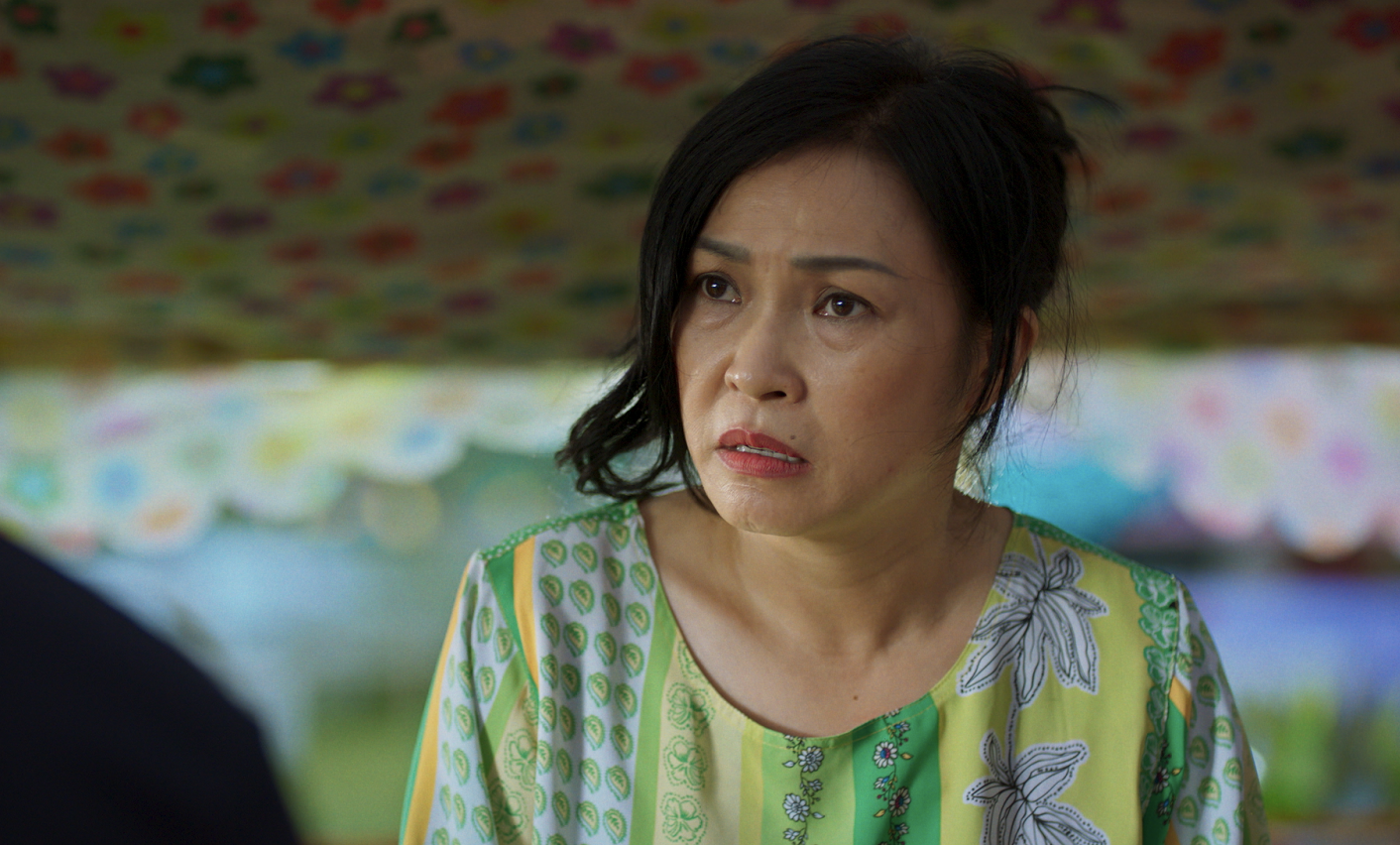 Kiều Minh Tuấn hoá nghệ sĩ xiếc khắc khổ trong Con kể ba nghe