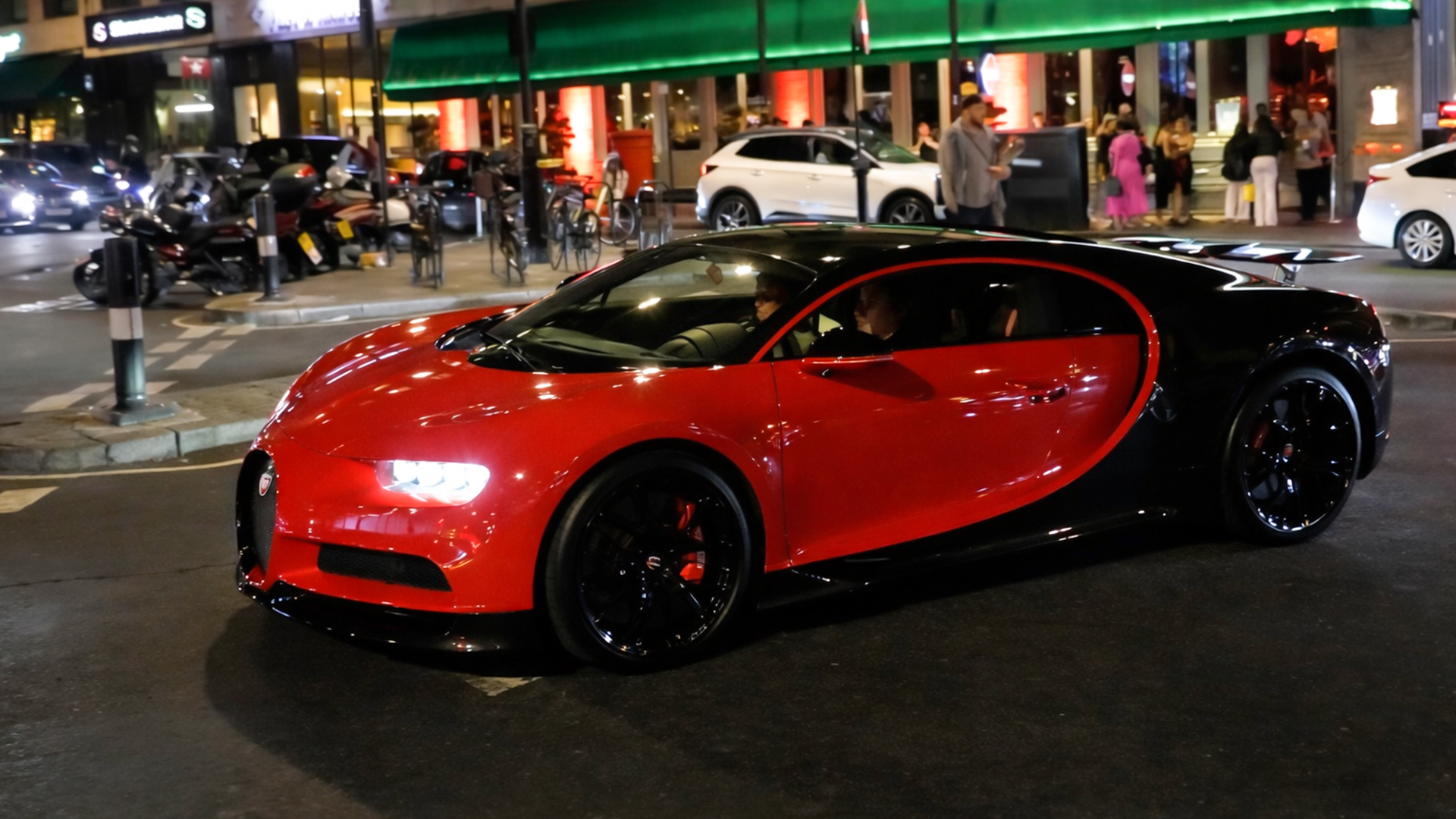 Red and black $3,000,000 Bugatti seen in London
