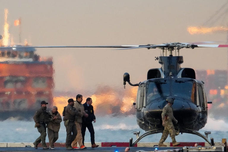 US-Venezuela tensions live: Nicolas Maduro hires veteran lawyer Barry ...