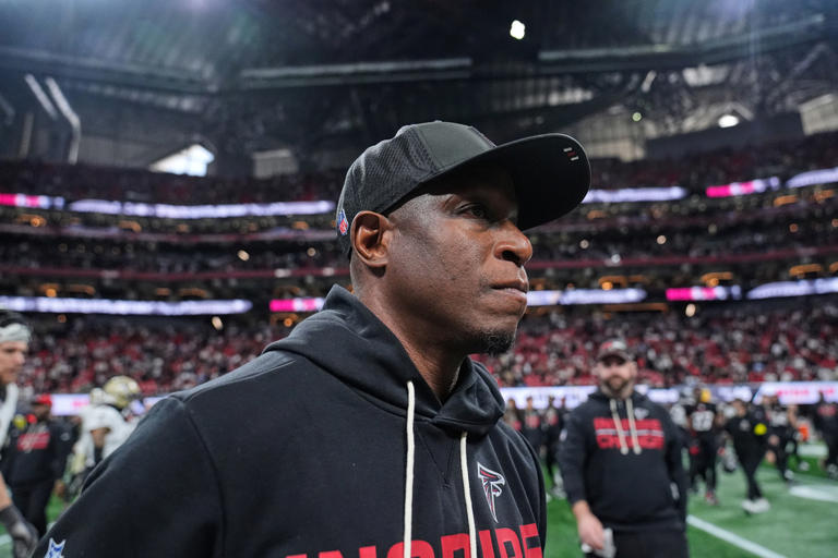 Falcons fire coach Raheem Morris, GM Terry Fontenot hours after ...