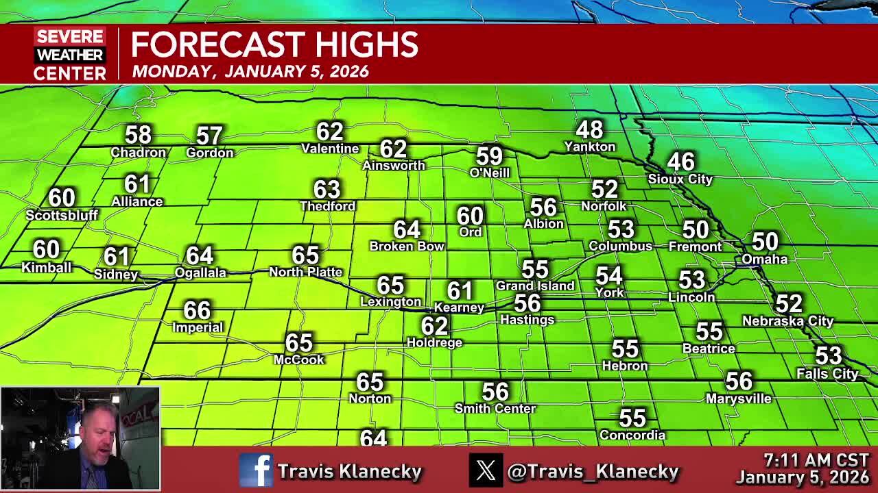Mild weather continues, but another taste of winter may come at the end ...