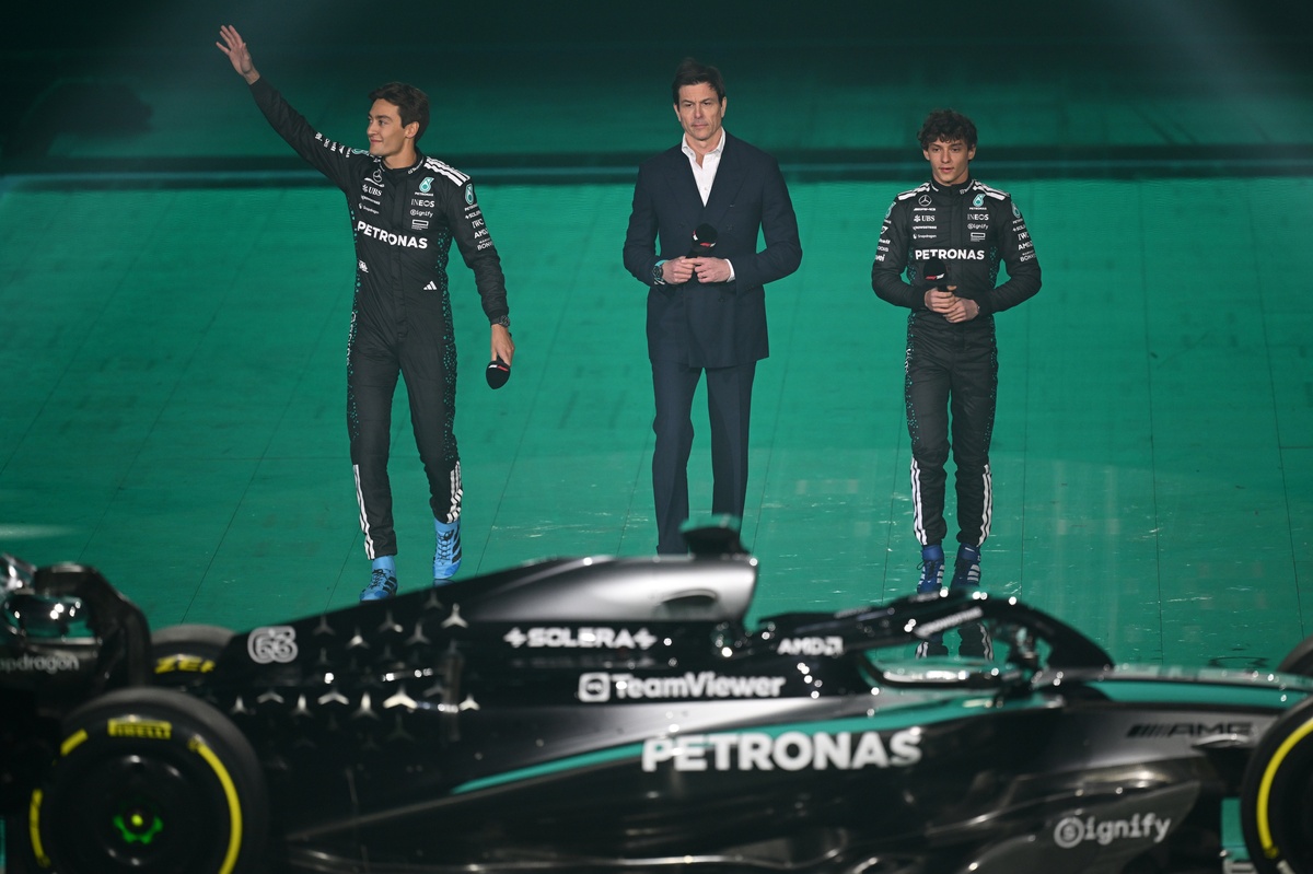 Mercedes announces W17 livery reveal date and 2026 F1 season launch event