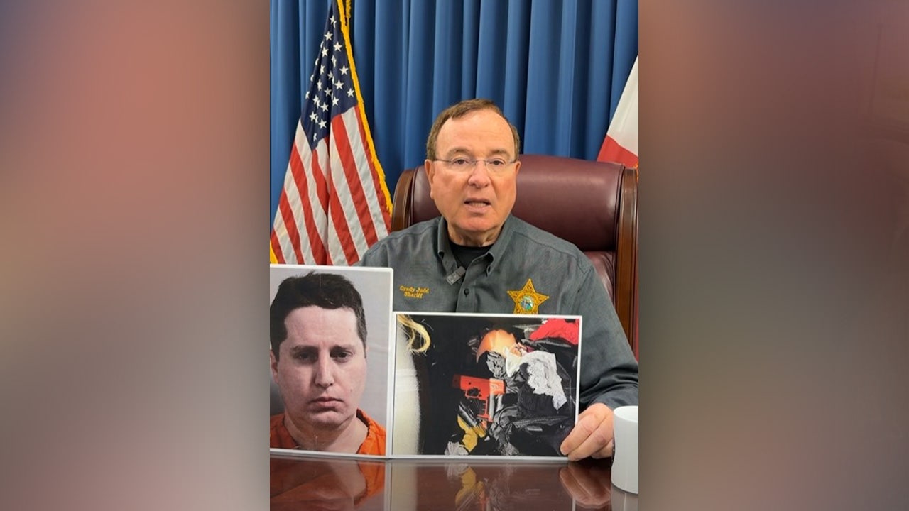 Florida man dressed in red lace bra accused of hiding gun under ...