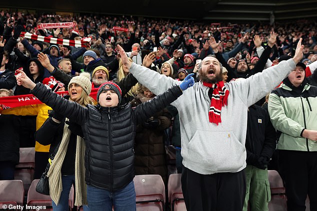 Sunderland football fans bring a full takeaway curry on four-hour train ...