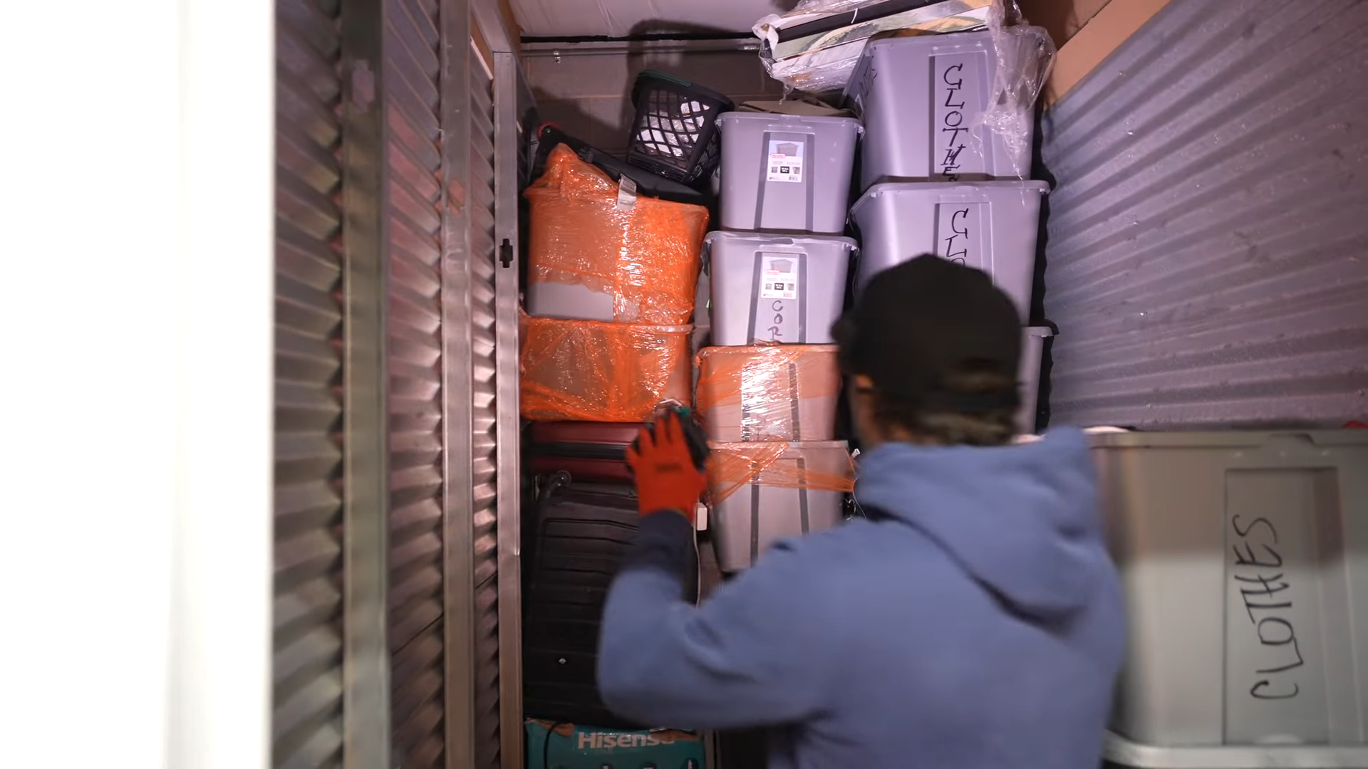 I bought a Star Wars storage unit for $350... here's what it was worth