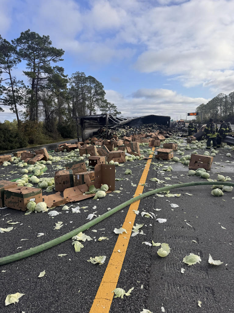 Fiery I-95 crash, produce spill causes major traffic delays in Florida