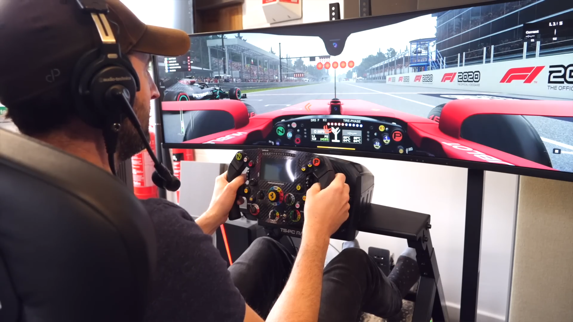 What makes an F1 sim wheel so technically impressive