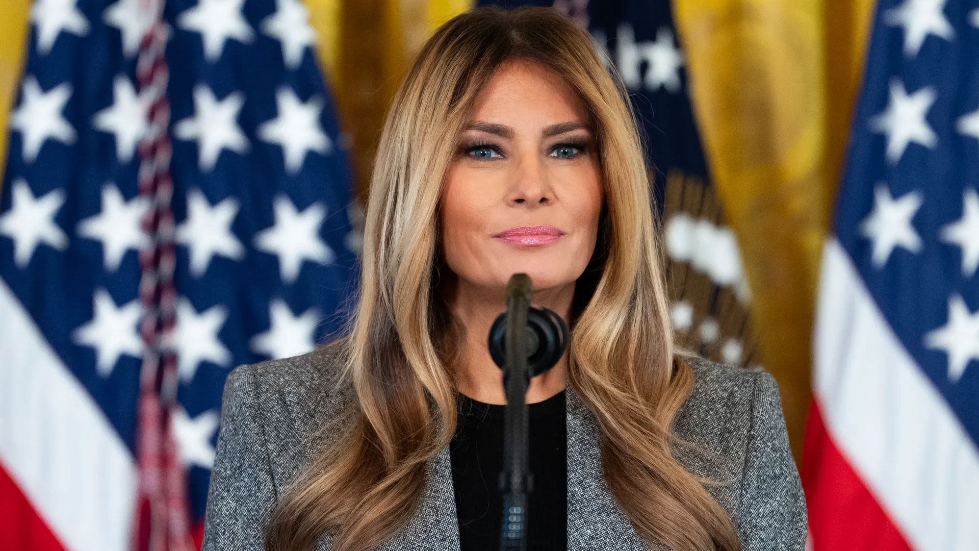 Melania Trump’s birthday card to Donald sparks theories over bizarre mark