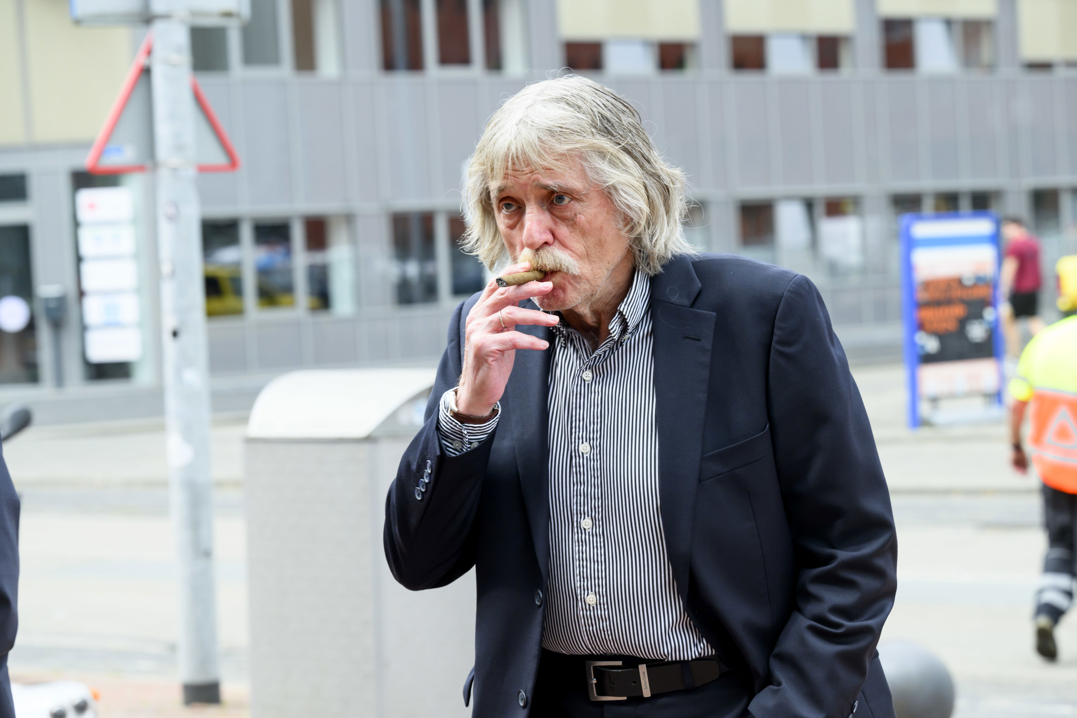 Derksen reageert op relletje rondom de schrijfster van zijn biografie ...