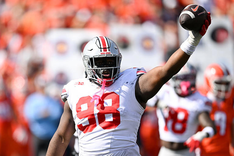 2026 NFL mock draft: Should Raiders take Fernando Mendoza or Dante ...