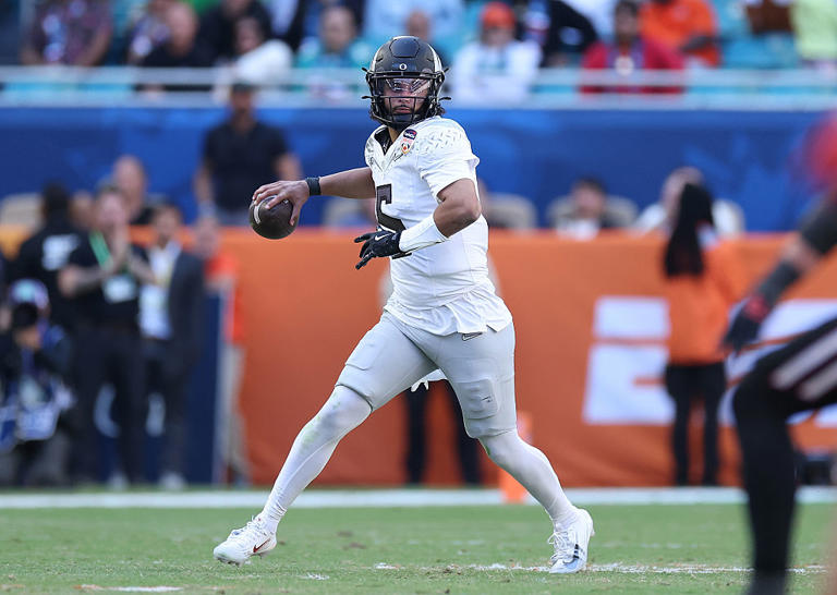 2026 NFL mock draft: Should Raiders take Fernando Mendoza or Dante ...
