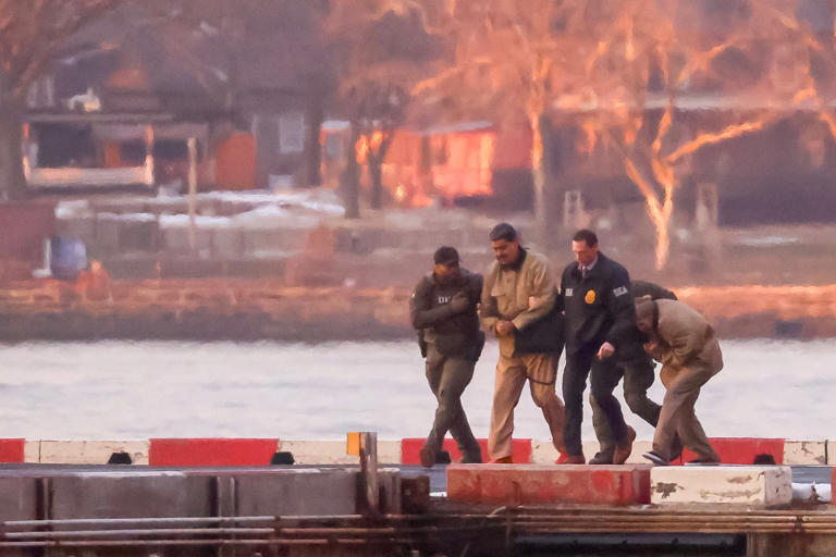 Shackled Maduro arrives in Manhattan ahead of initial court appearance