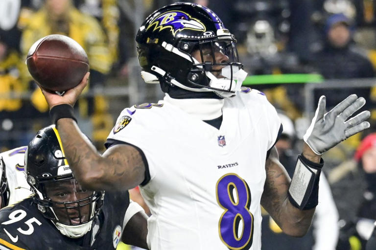 Lamar Jackson mum on Harbaugh, Ravens future after season-ending loss