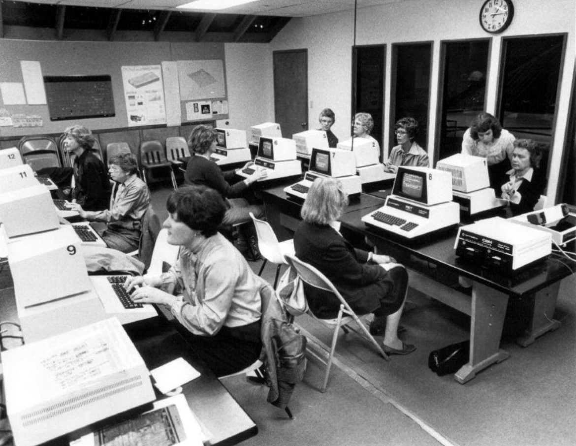 Here's what using a computer looked like in the 1980s