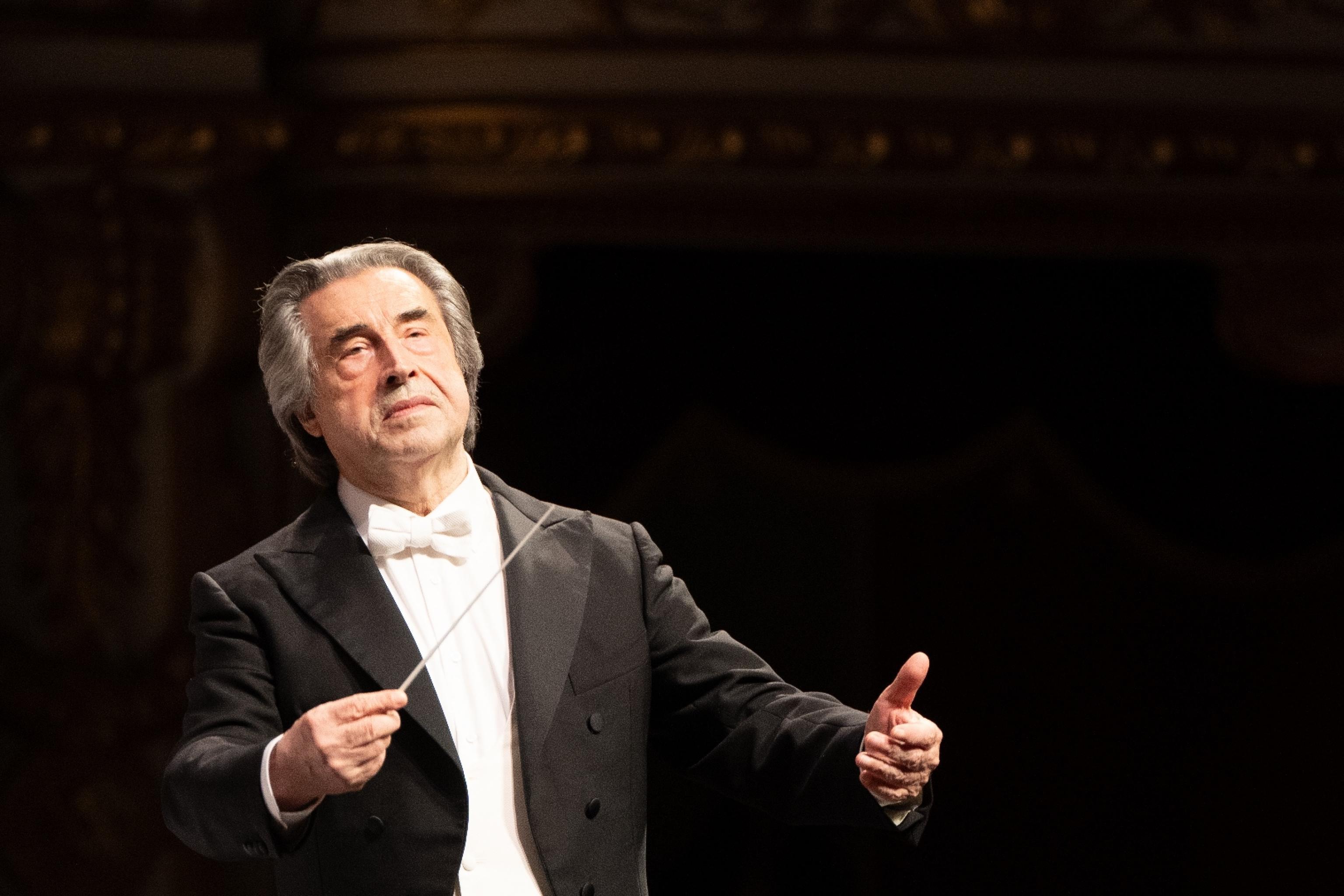 Riccardo Muti e l'orchestra Cherubini nel carcere di Milano-Opera