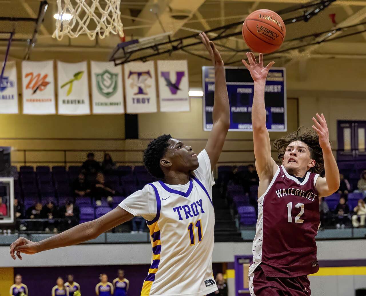 New-look Troy High basketball off to undefeated start