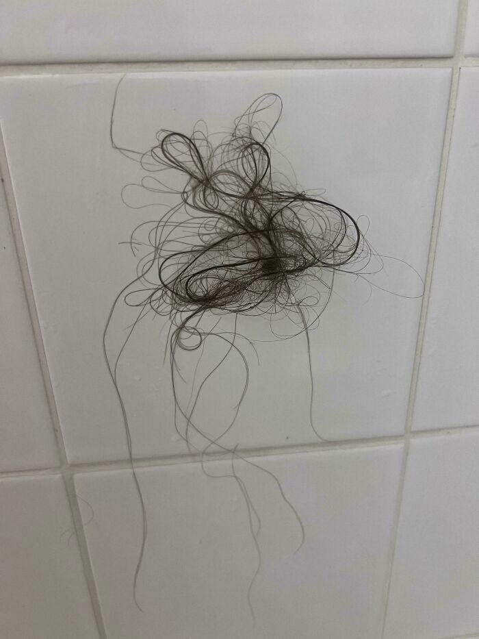 Showers in boiling water: 40 quirky and funny female habits that ...