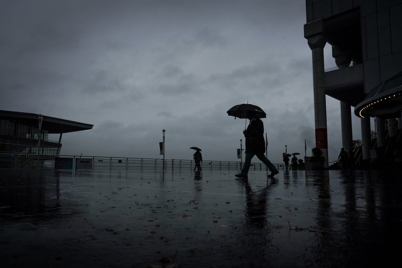 Heavy rain forecast for Metro Vancouver, snowfall expected in North ...