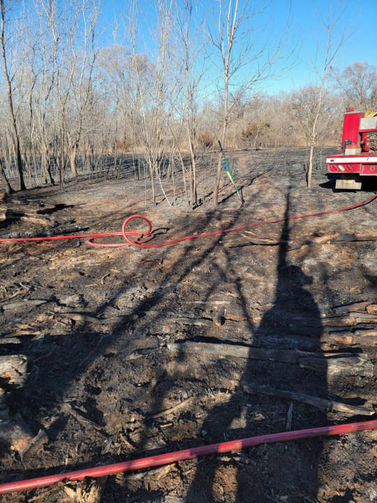 Grass fire extinguished in rural Kansas amid 'extremely dry' conditions