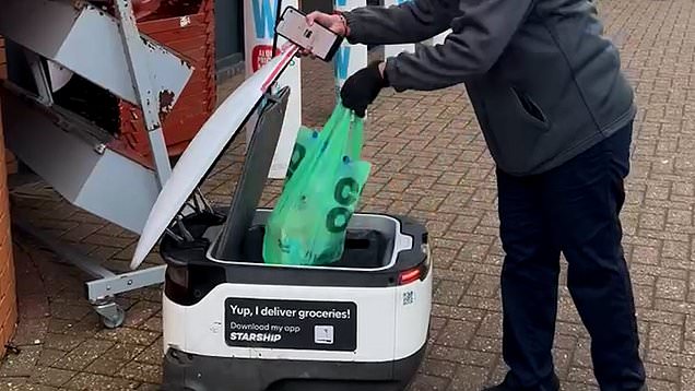 Robots deliver groceries in Milton Keynes