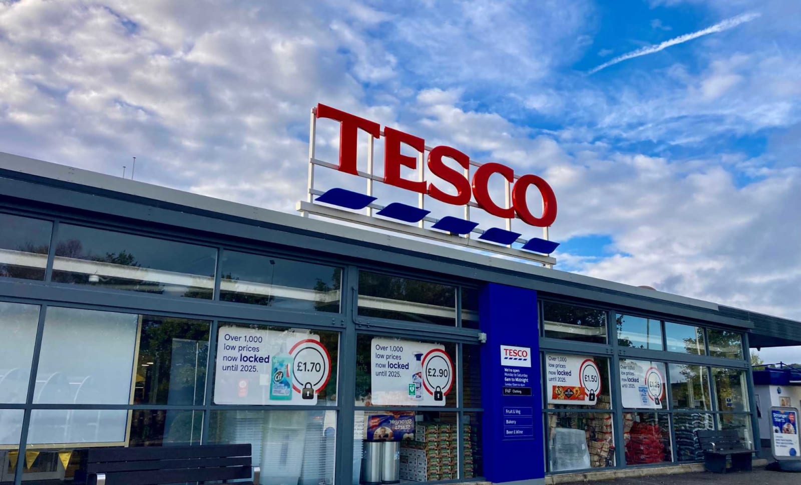 Tesco’s biggest price drop in years: 3,000 branded items locked at low ...