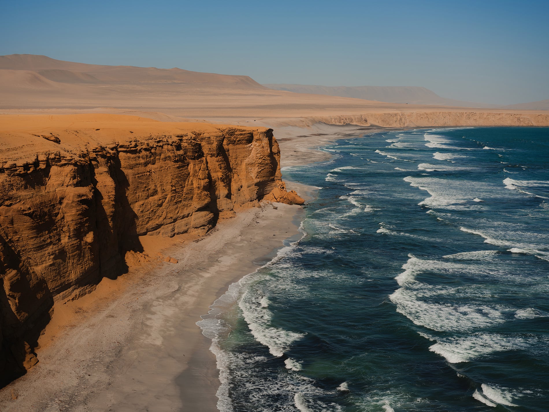 Paracas National Reserve: Pacific desert and pre-Inca heritage