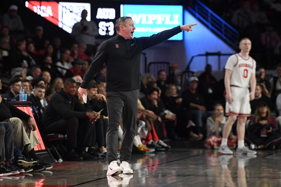 Georgia men’s basketball climbs to No. 18 in AP poll