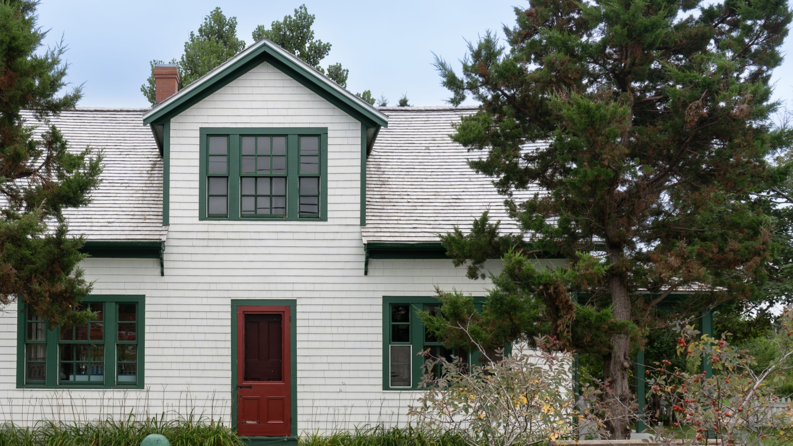 22 Canadian status symbols that quietly stopped making sense