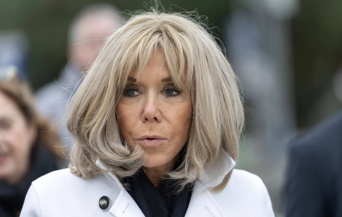 « Je suis parfois triste comme jamais » : les mots de Brigitte Macron ...
