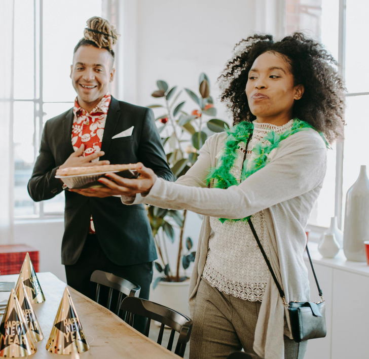 I bought a lavish Secret Santa gift and received a cheap, insulting one ...