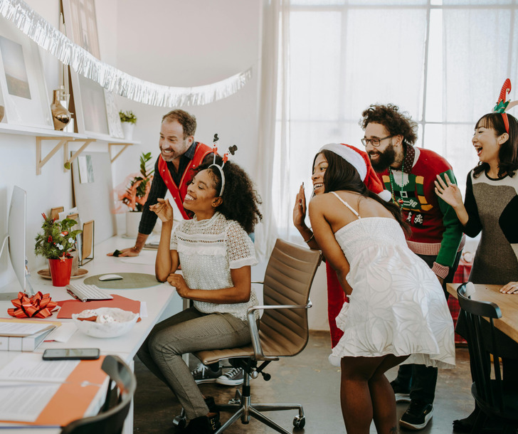 I bought a lavish Secret Santa gift and received a cheap, insulting one ...