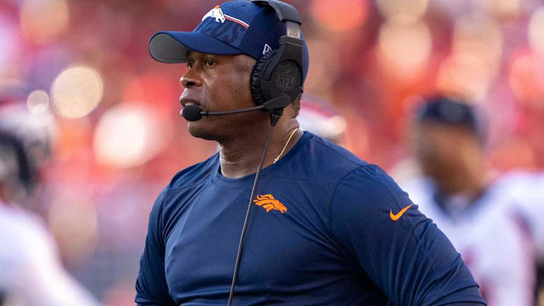 Report: Broncos DC Vance Joseph to interview for HC job