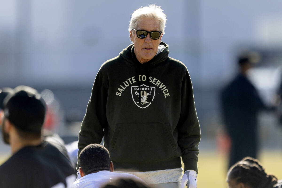 Raiders fire Pete Carroll after 1 season as coach