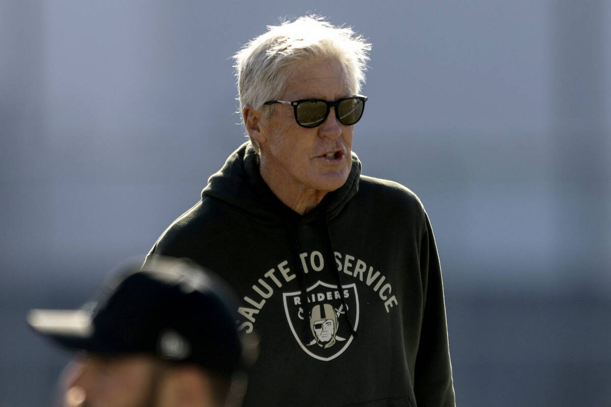 Raiders fire Pete Carroll after 1 season as coach